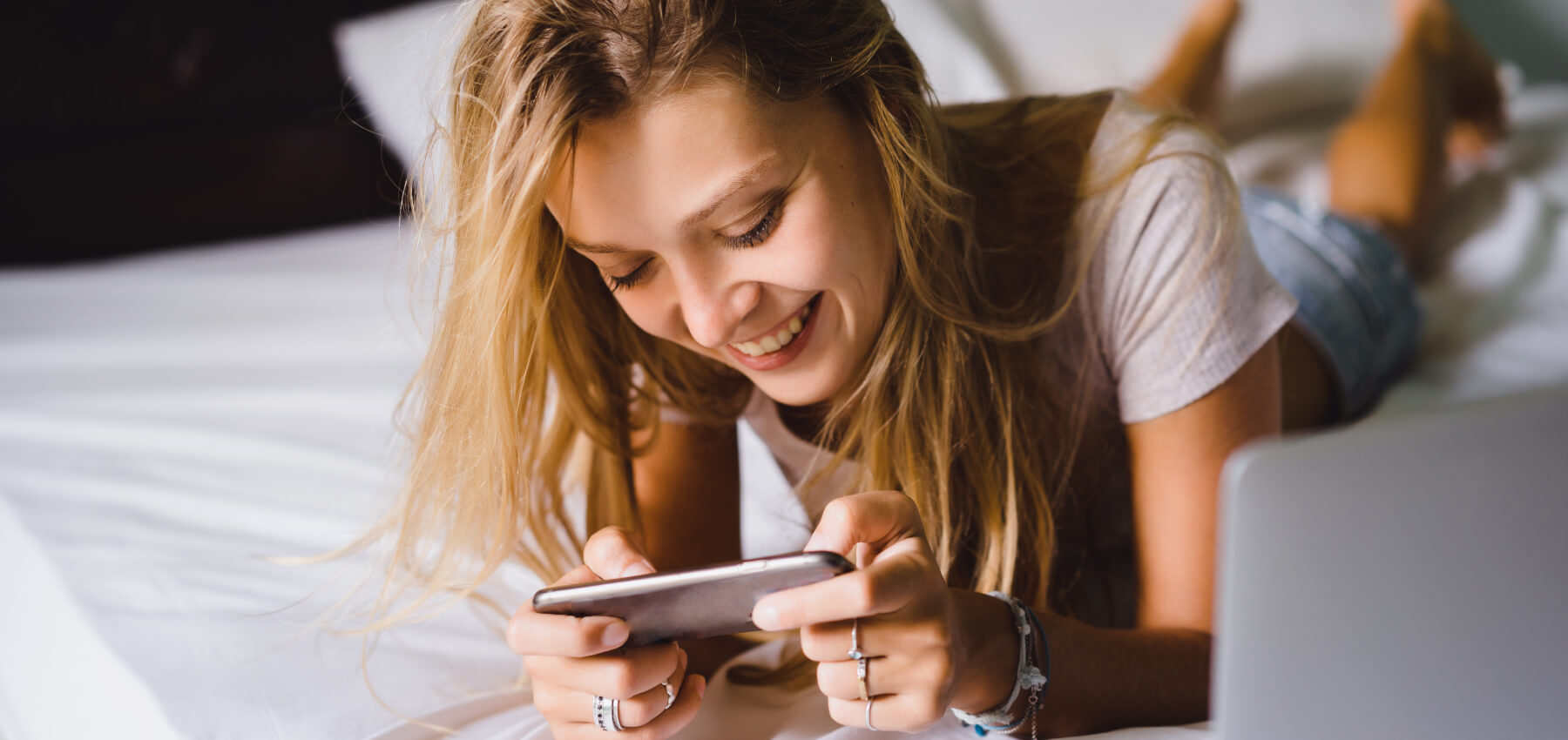 Handy-Abos für Jugendliche: Beste Tipps - moneyland.ch